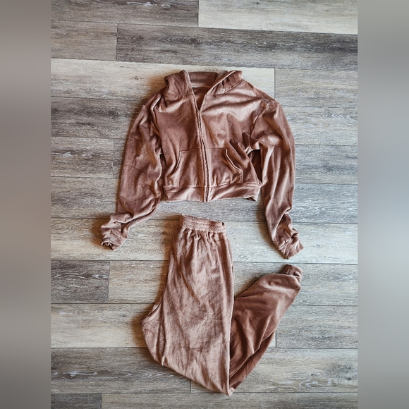 SKIMS | Sweaters | Skims Velour Hoodie Jogger Set | Poshmark